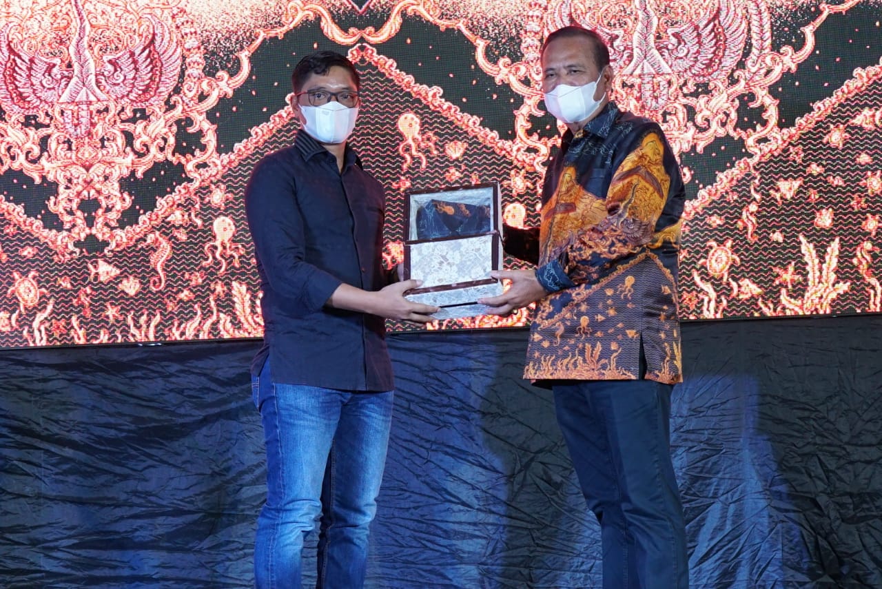 Melaunching Lima Motif Batik Luwu, Bupati Luwu : Ikon Ini Akan Diatur ...